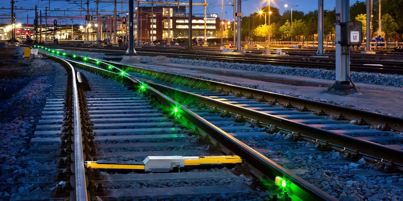 ZKL 3000 RC Uses Remote Control Technology | Track Warning